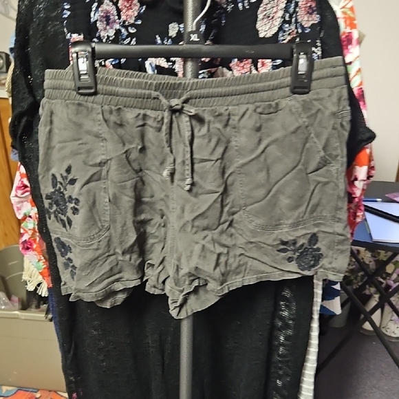 Knox Rose | Shorts | Knox Rose High Waist Gray And Black Shorts | Poshmark